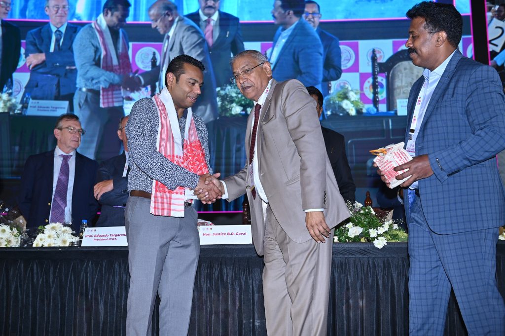 Keynote Address by Prof. Bawantha Gamage – World Congress of Endoscopic Surgery (WCES) – Faculty ...