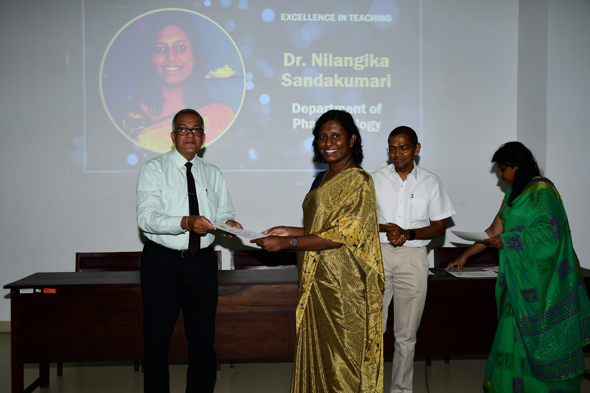 Outstanding Academic Staff and Student Awards 2022 – FMS / USJ ...