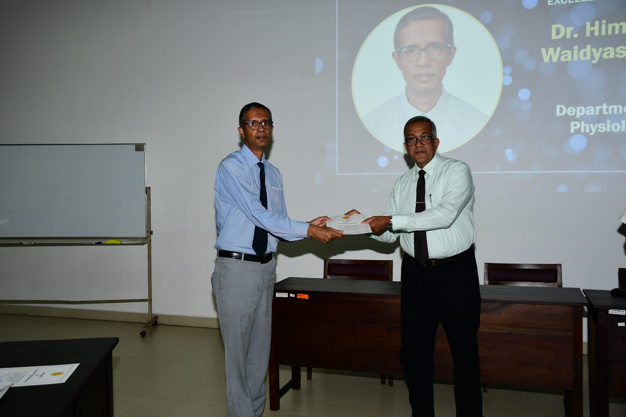 Outstanding Academic Staff and Student Awards 2022 – FMS / USJ ...