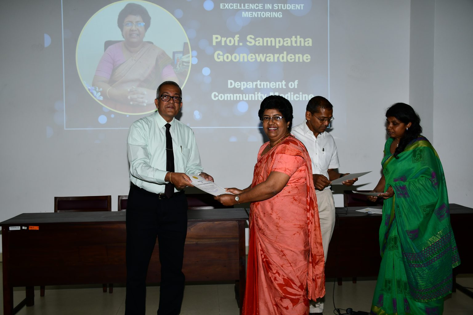 Outstanding Academic Staff and Student Awards 2022 – FMS / USJ ...